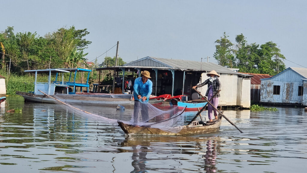 FISH FARM-CHAM VILLAGE-BORDER CANAL - aldentravel